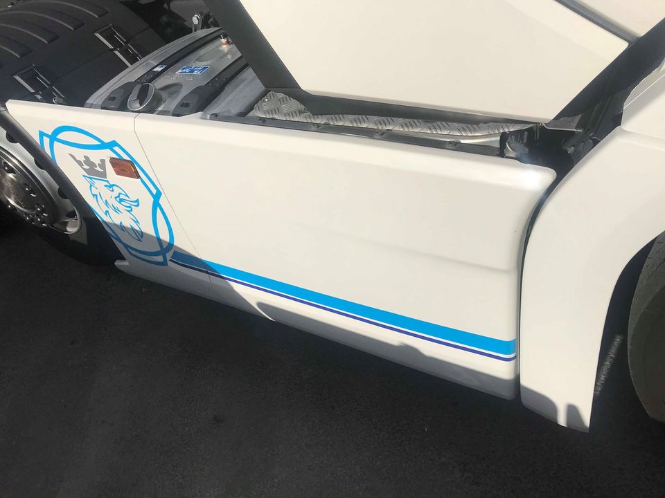 Scania side skirt stickers | LMF STICKERS